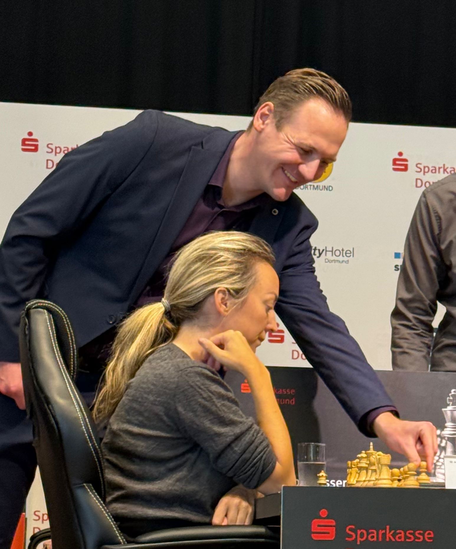 Europameister Matthias Blübaum startet perfekt in die Sparkassen Chess ...