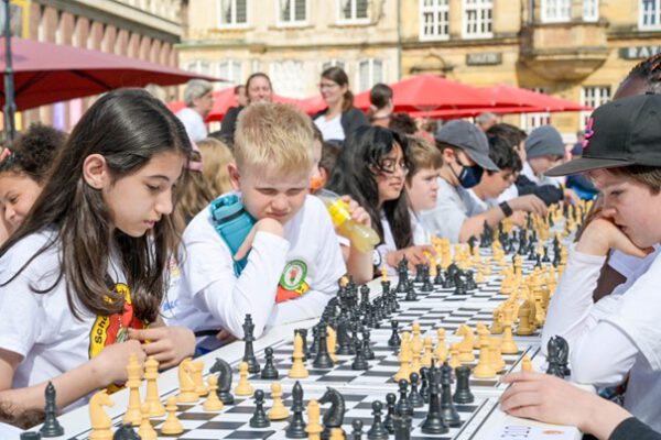 Eröffnungsveranstaltung Schulschachkongress mit Marco Bode: Schach als ...